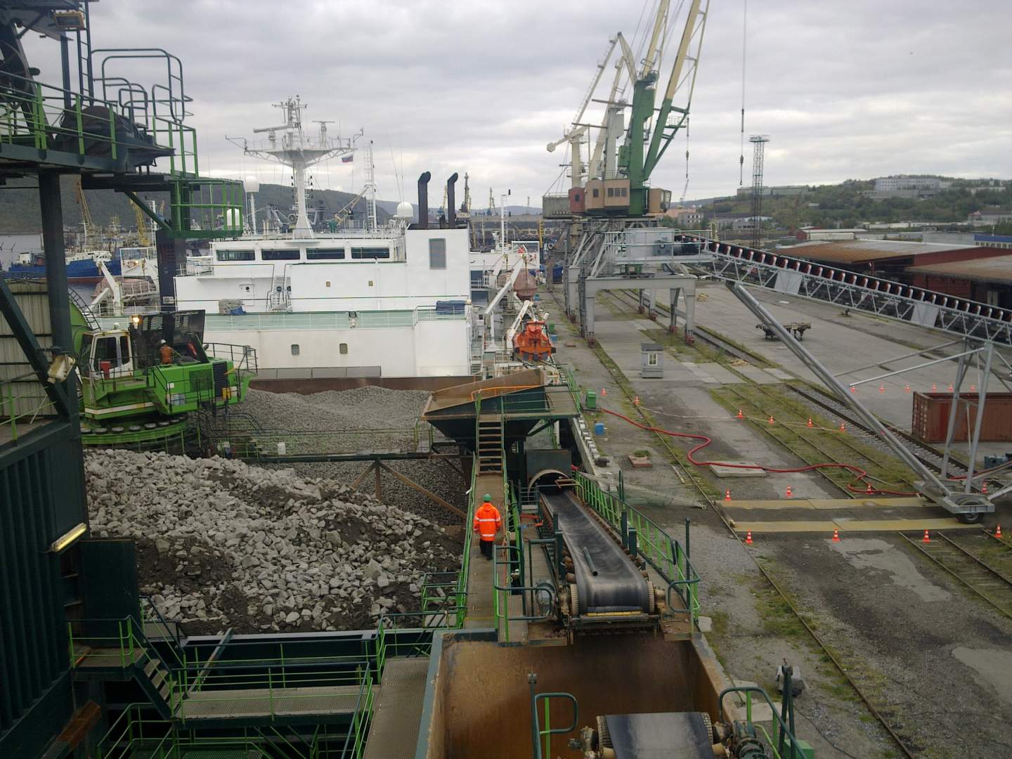 Russia - mobile export loading system - Elkayam